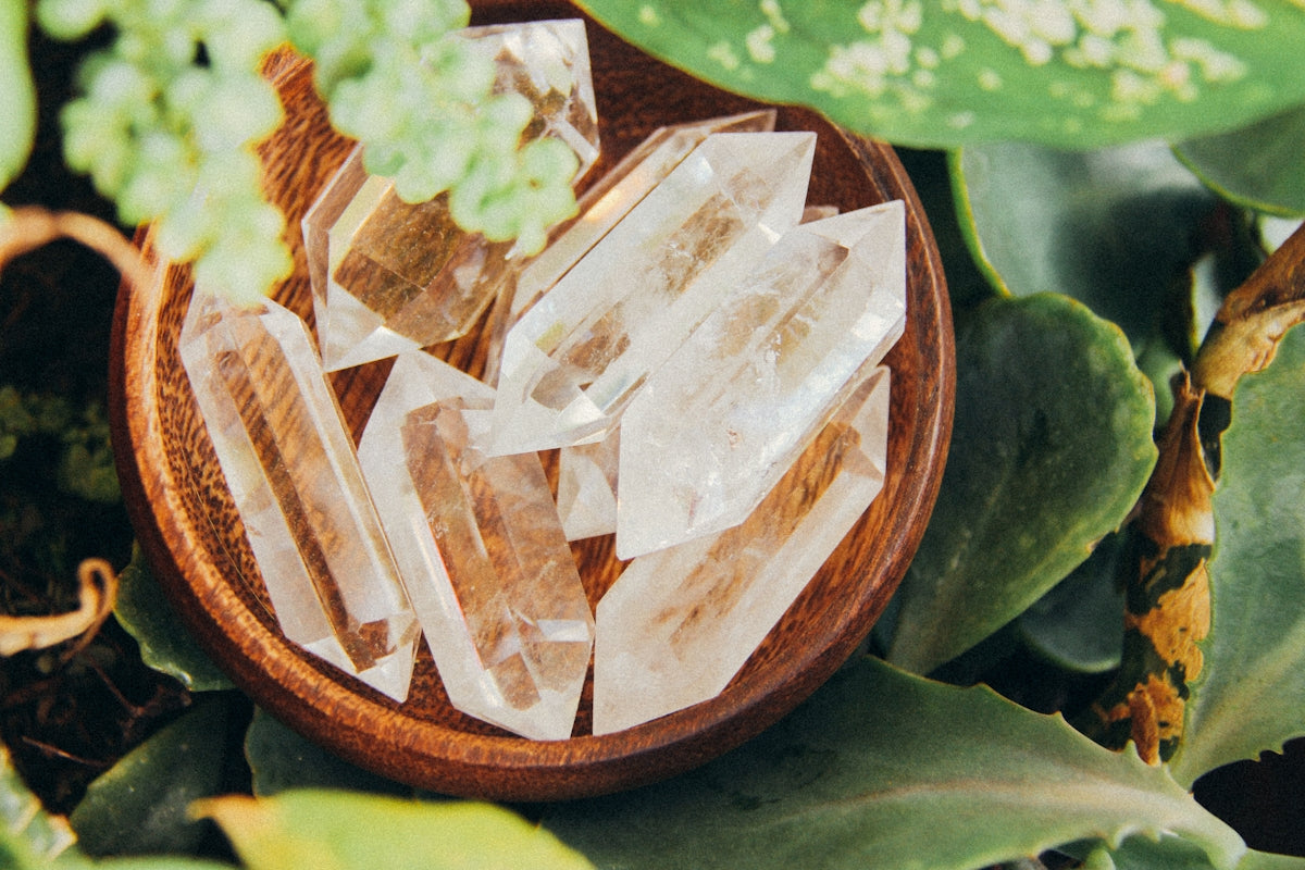 Five Common Crystal Myths Debunked By Experts – The Mystical Moons